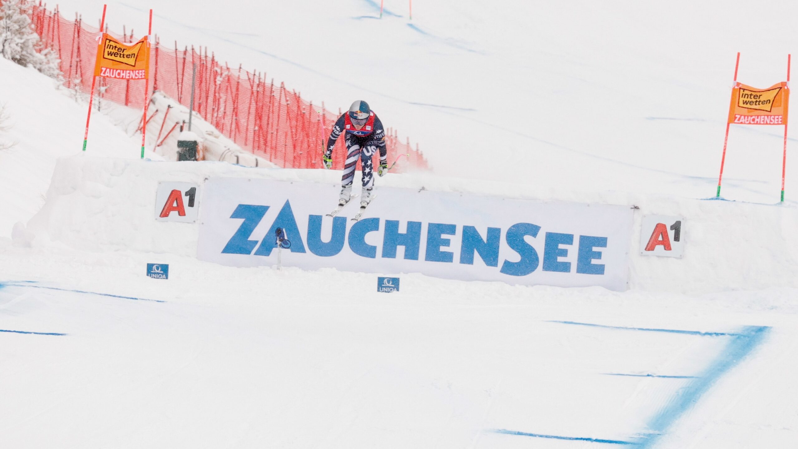 Lindsey Vonn en patronne, Janine Schmitt surprend